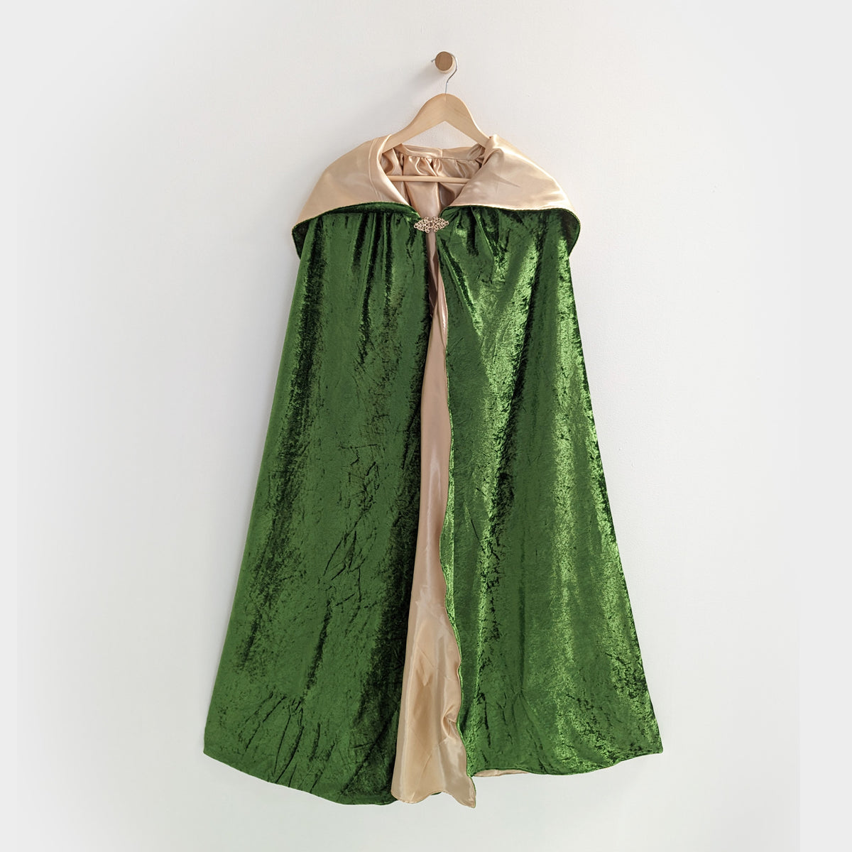 Deluxe Willow Green Velour Cloak With Satin Liner and Large Hood – Everfan